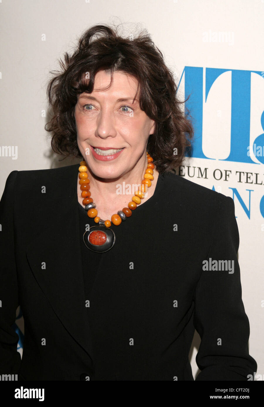 Dec 05, 2006; Beverly Hills, CA, USA; Actress LILY TOMLIN arrives at ...