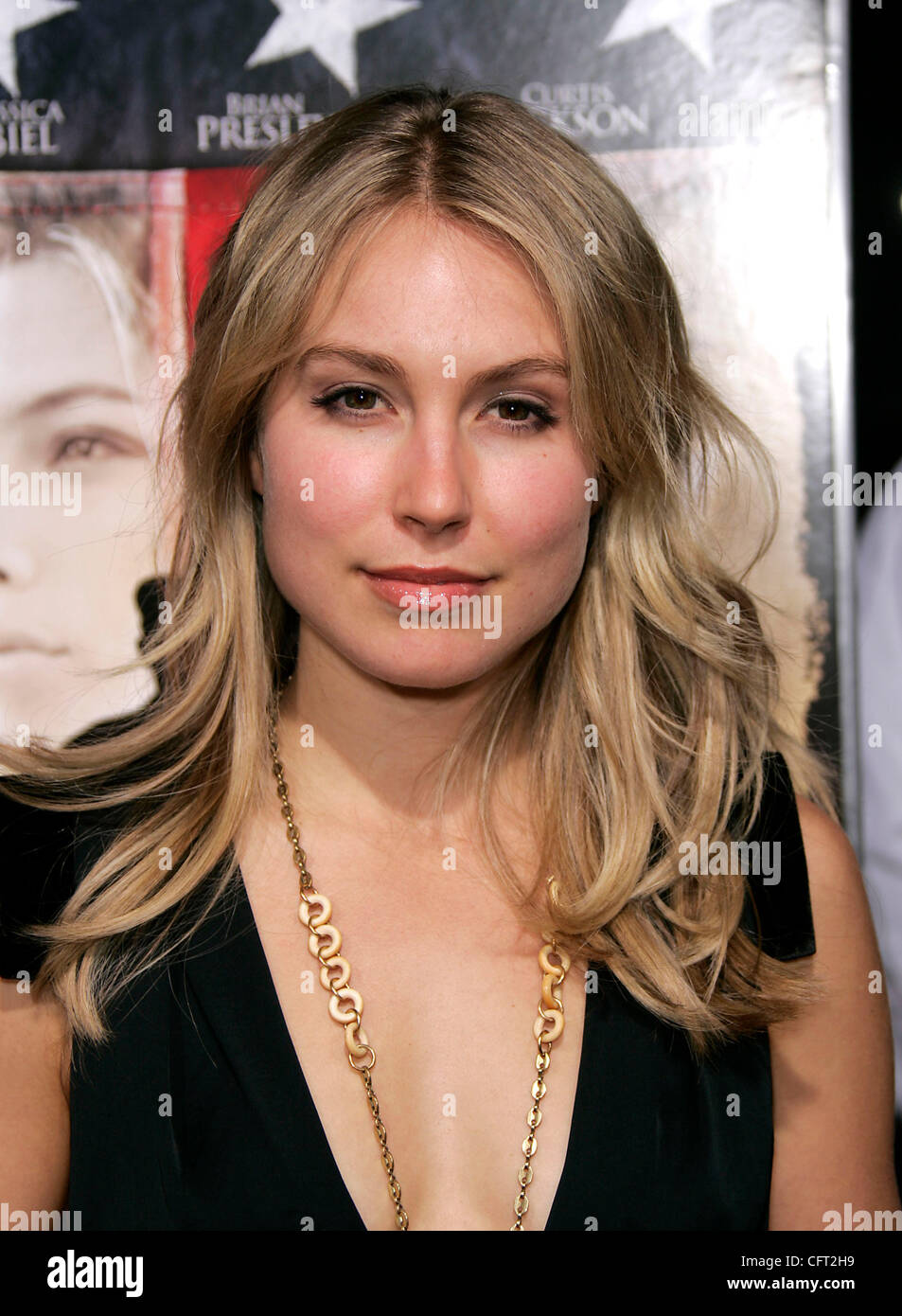 Sarah carter actress hi-res stock photography and images - Alamy