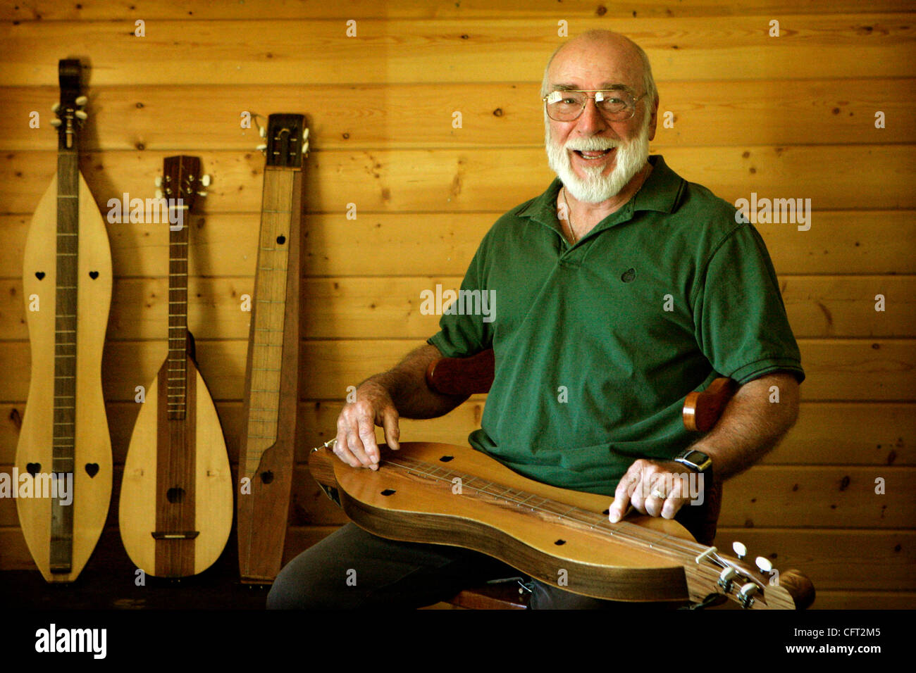 DECEMBER 5, 2006, JULIAN, CA, USA , DAVE HARDING held one of the ...