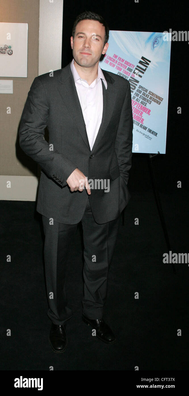 Dec 06, 2006; New York, NY, USA; Actor BEN AFFLECK poses for photos ...