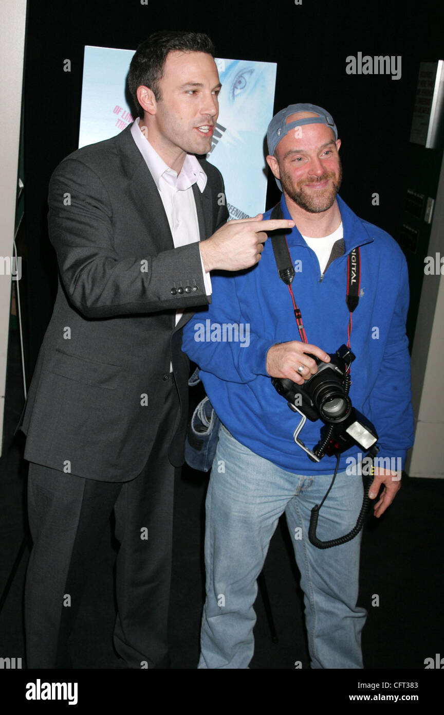Dec 06, 2006; New York, NY, USA; Actor BEN AFFLECK poses for photos ...