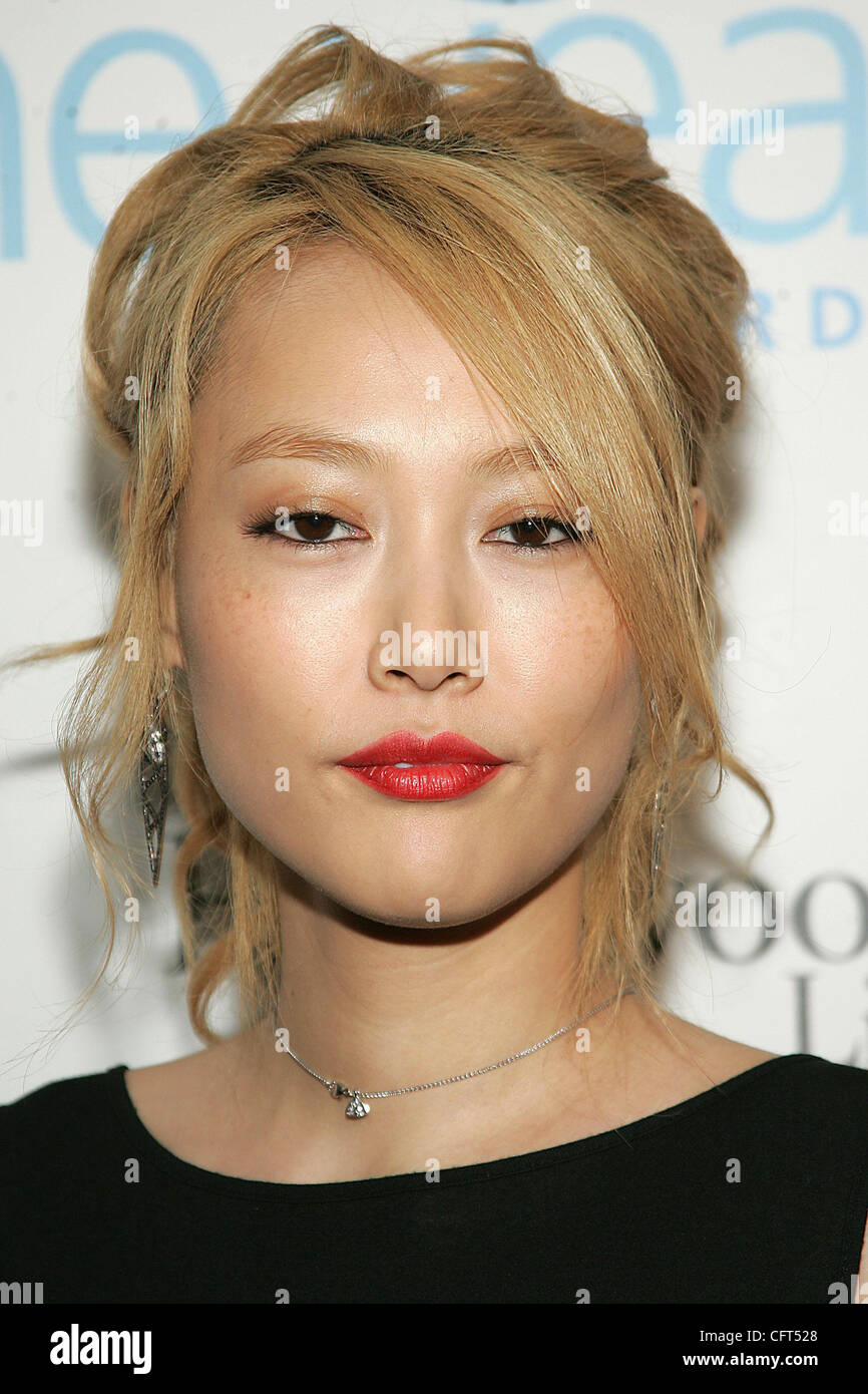 2006 press actress rinko kikuchi hi-res stock photography and images ...