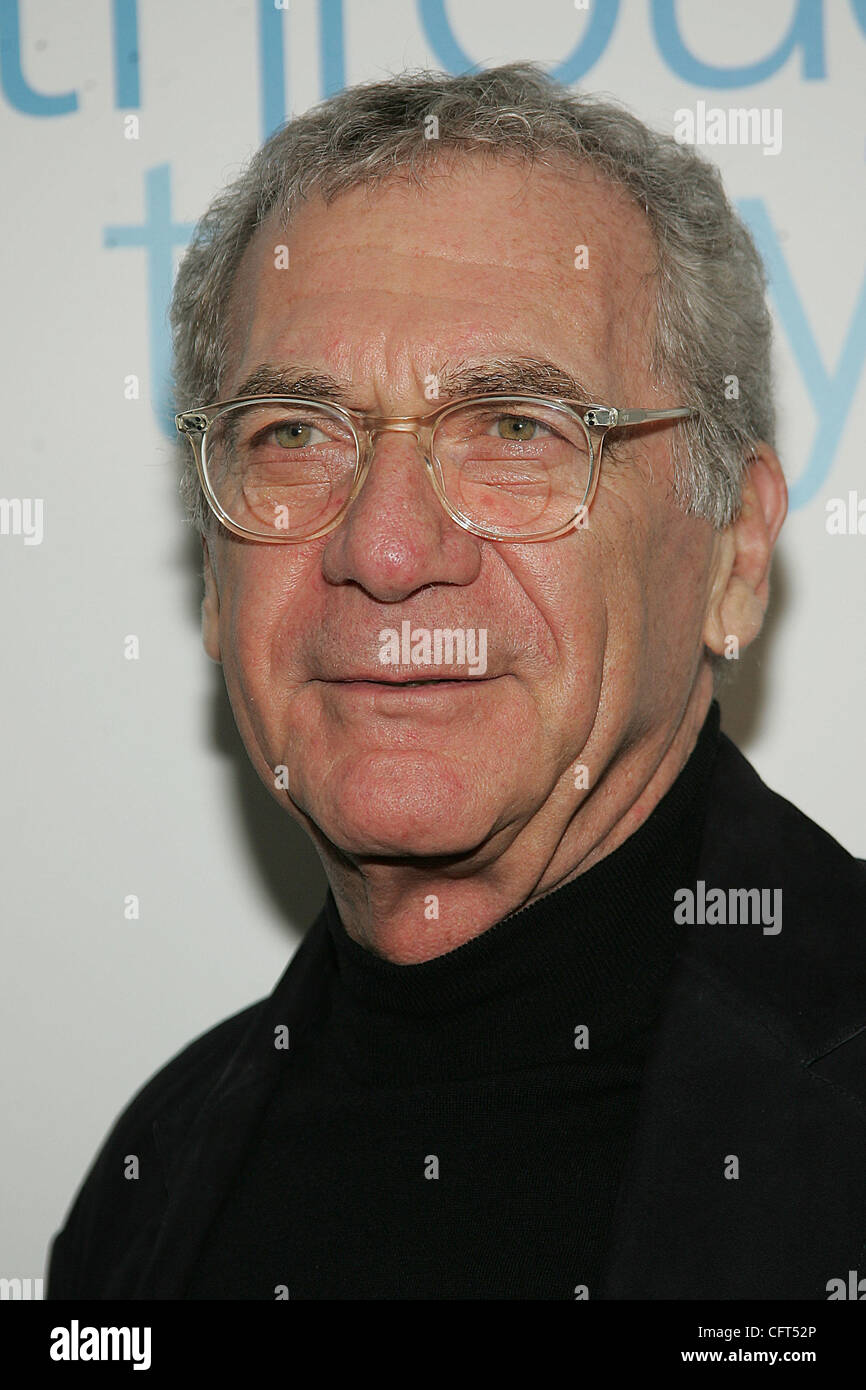 Hollywood life magazines awards hi-res stock photography and images - Alamy