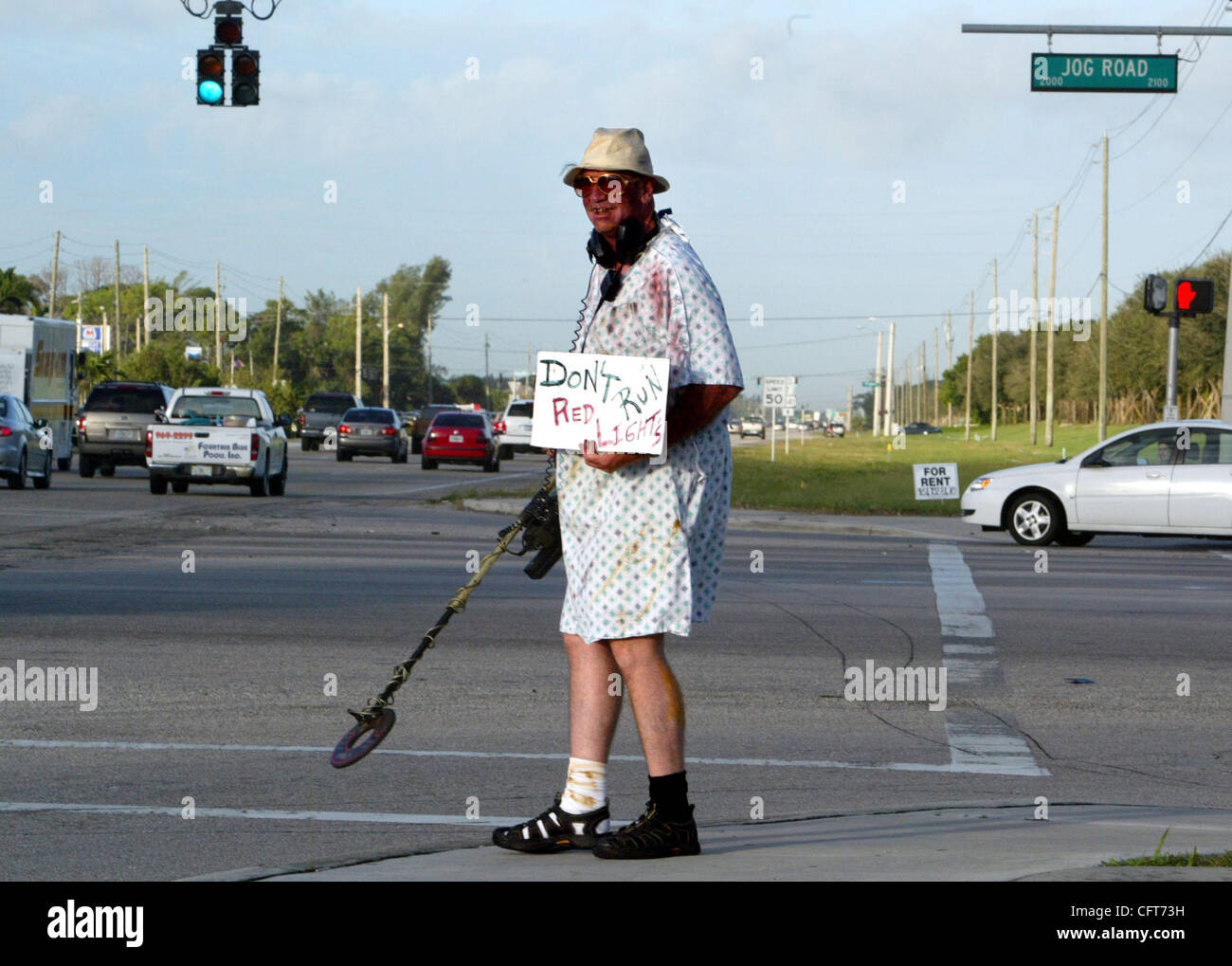 Homeless guy hi-res stock photography and images - Alamy