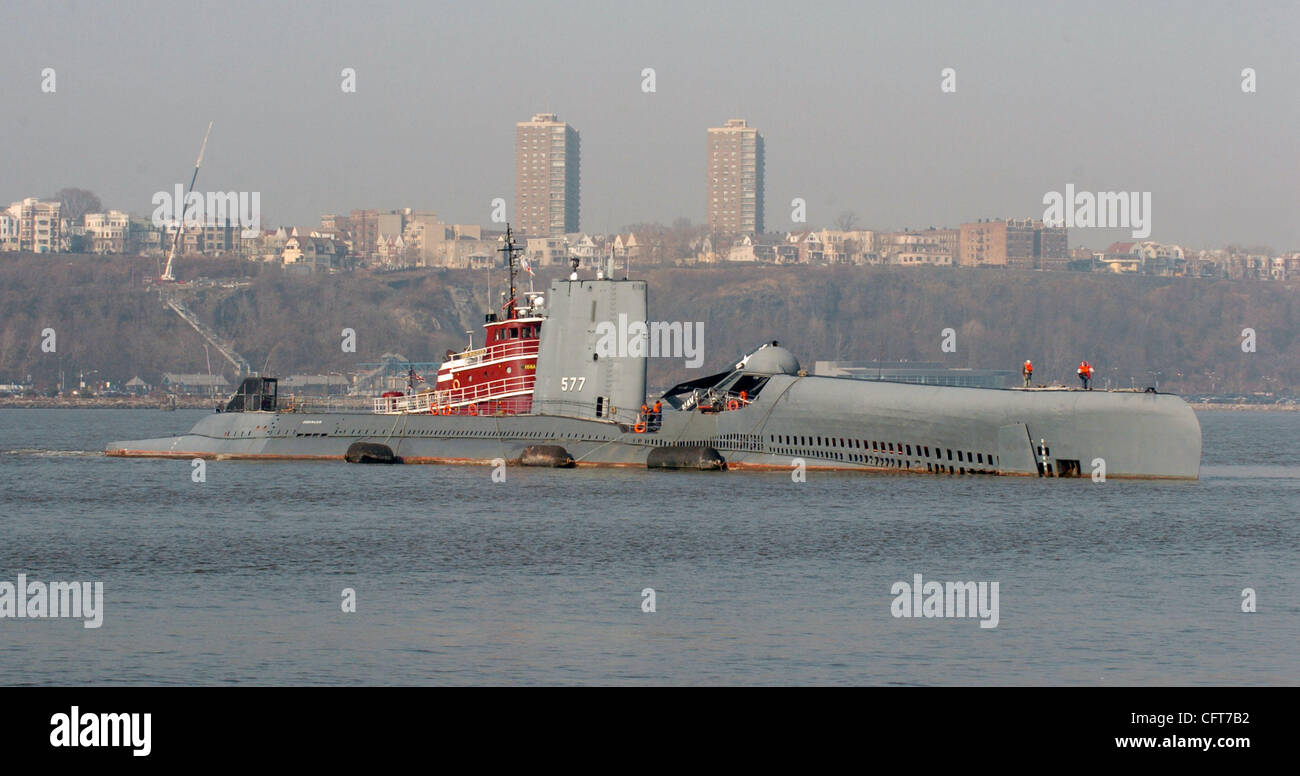 The Intrepid Sea, Air & Space Museum's Growler Submarine is towed down ...