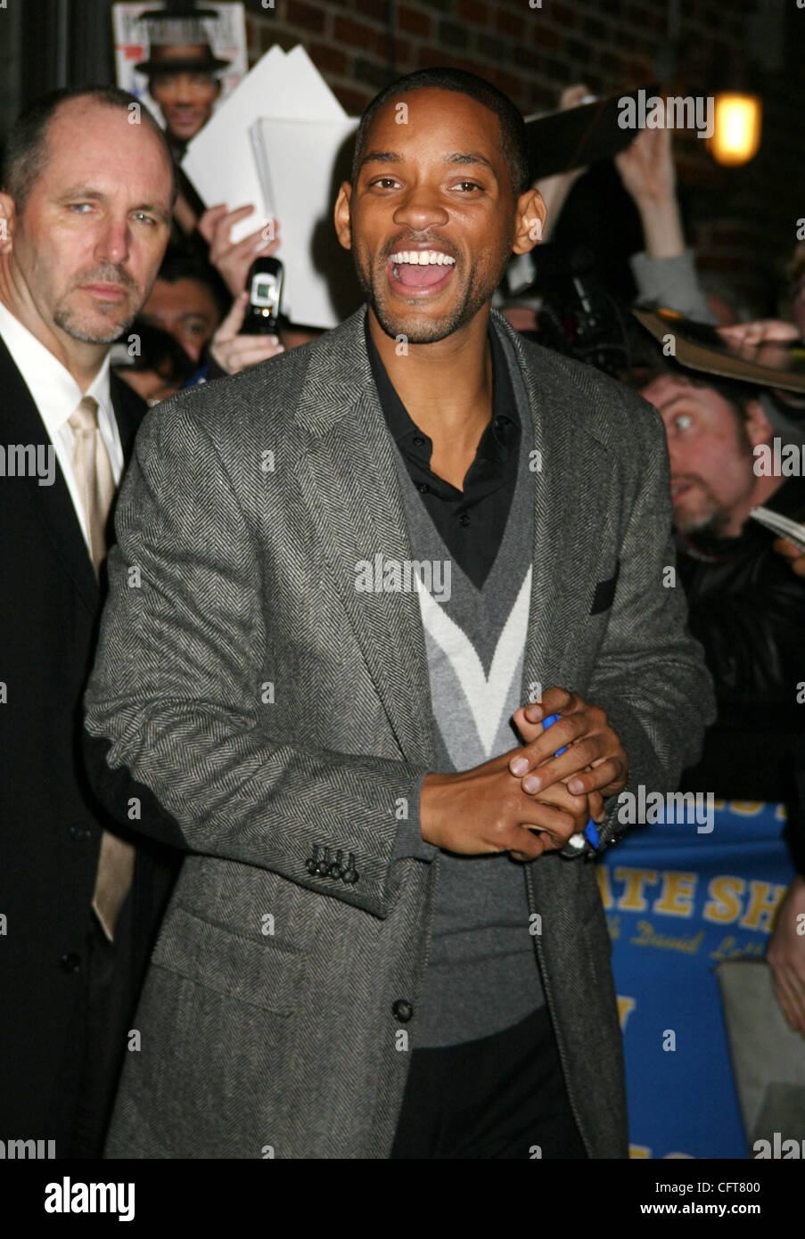 Dec 14, 2006; New York, NY, USA; Actor WILL SMITH poses for photos at ...