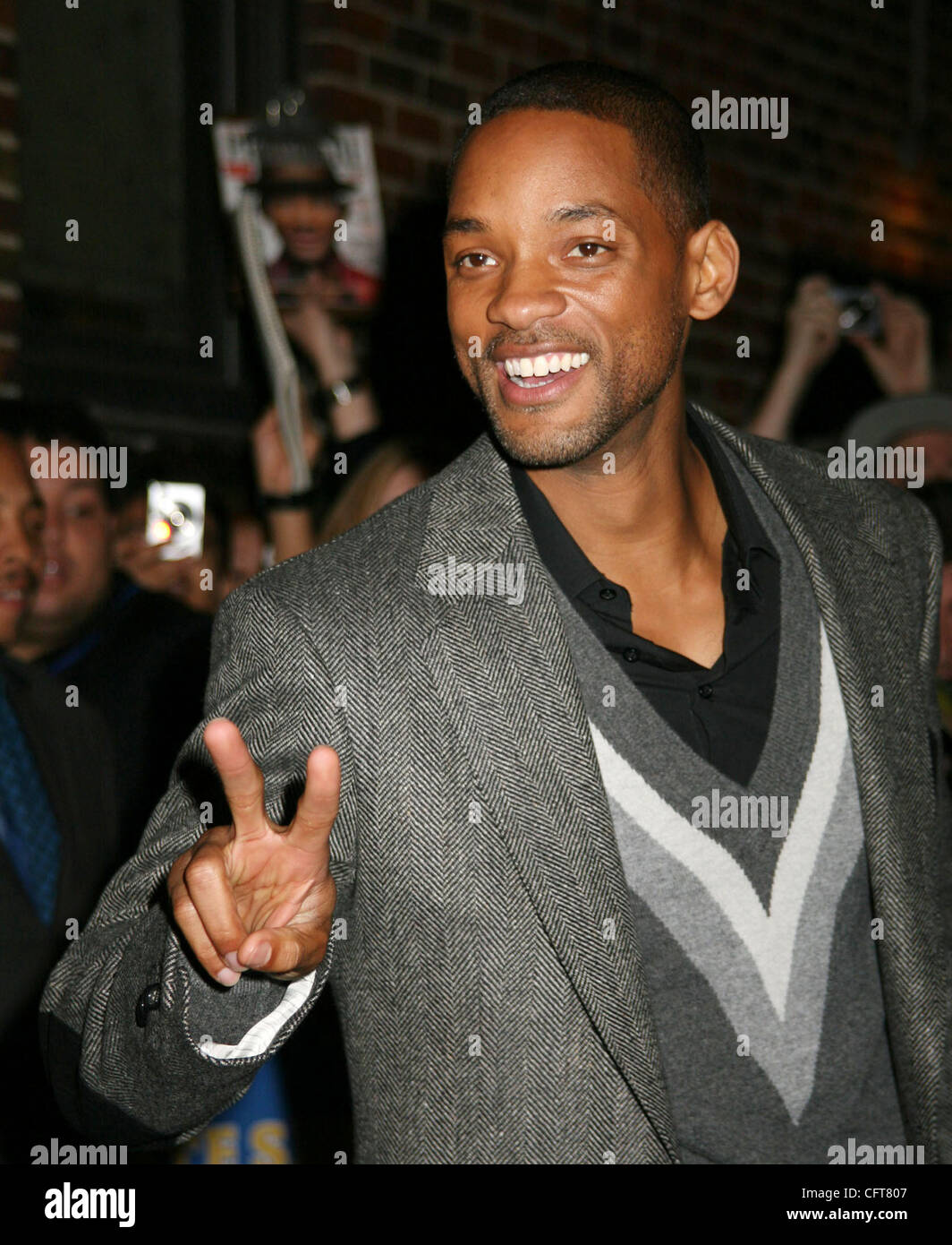Dec 14, 2006; New York, NY, USA; Actor WILL SMITH poses for photos at ...