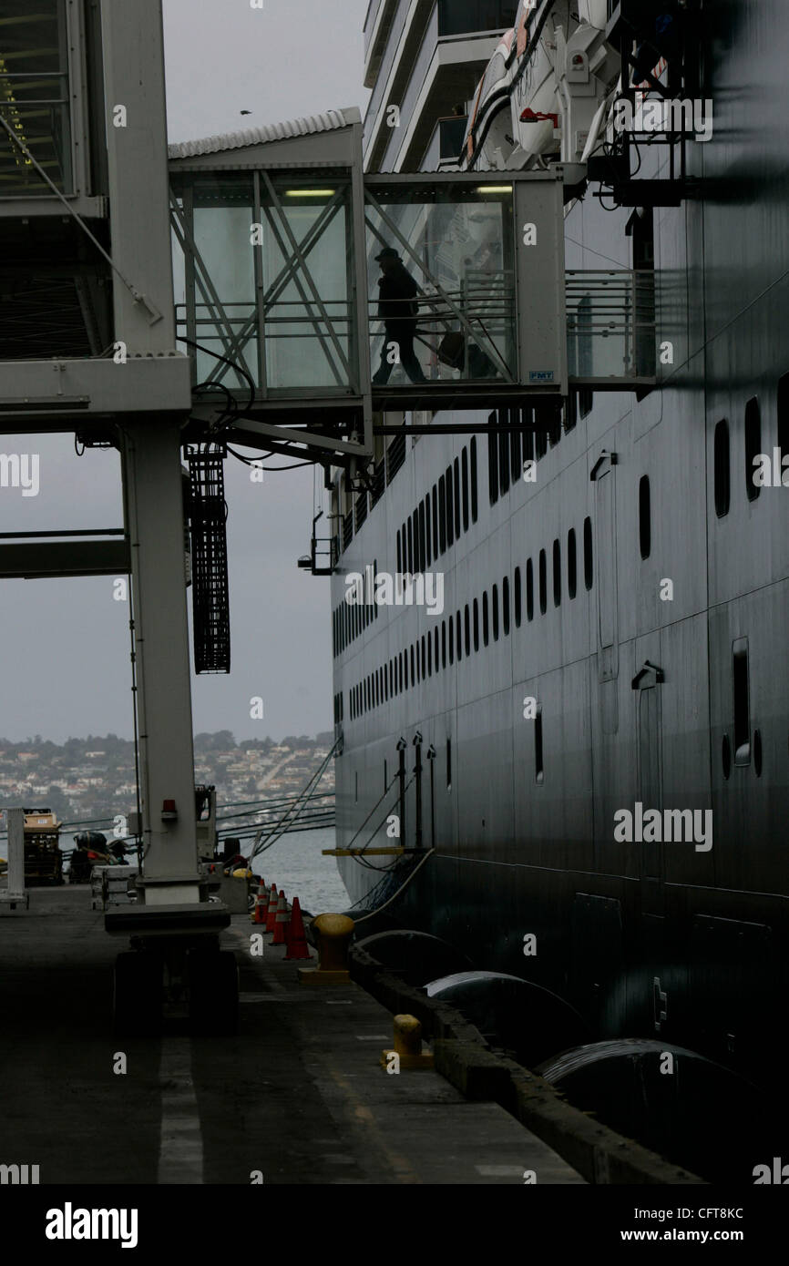 Saturday december 16 hi-res stock photography and images - Alamy