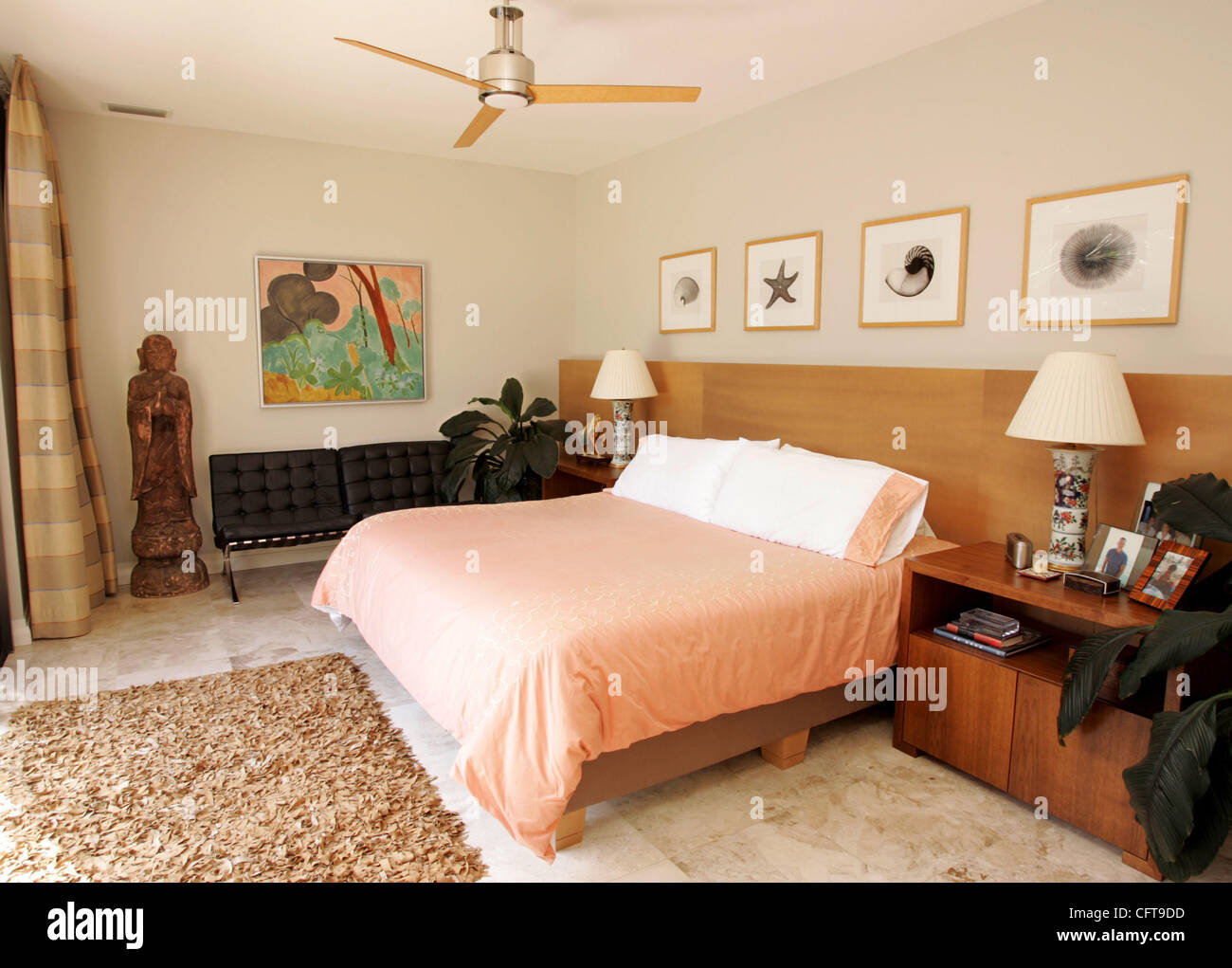 Martin cortes hi-res stock photography and images - Alamy