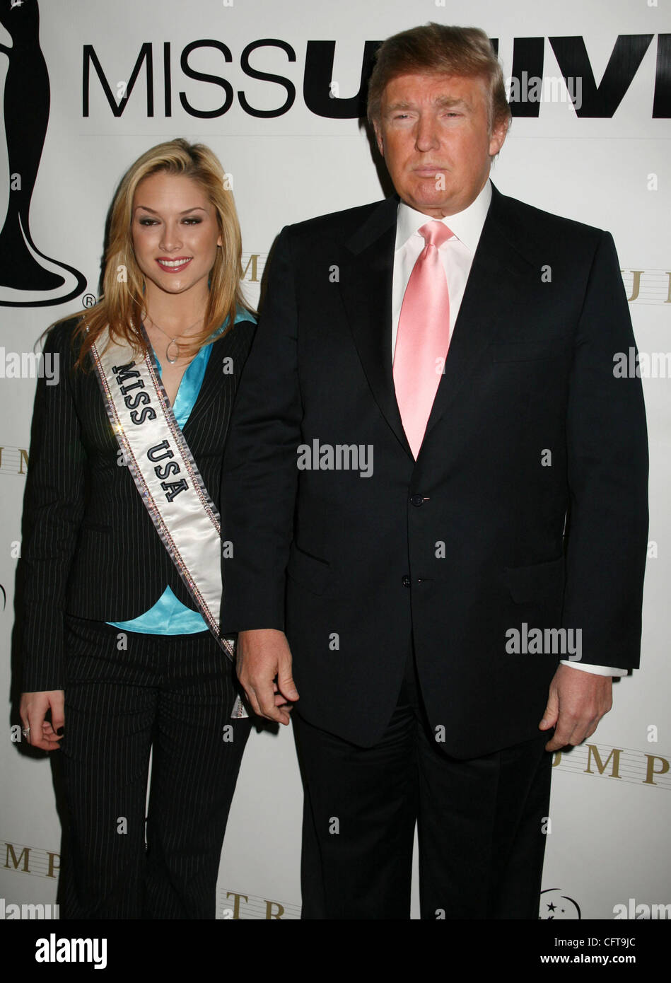 Dec 19, 2006 - New York, NY, USA - DONALD TRUMP and TARA ELIZABETH ...