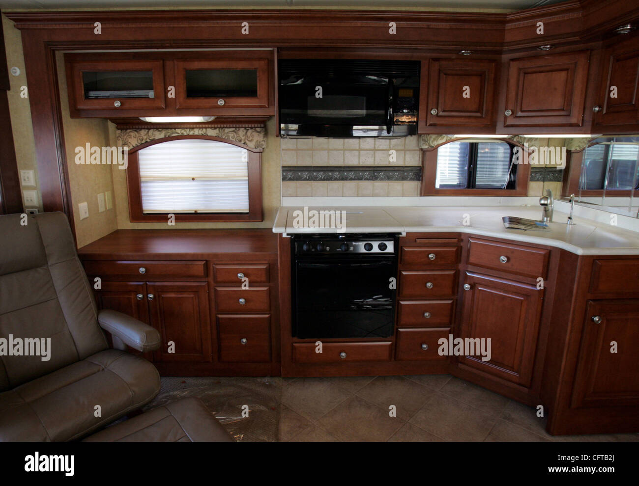 December 27, 2006, Del Mar, California, USA The "10,000 RVs" show at ...