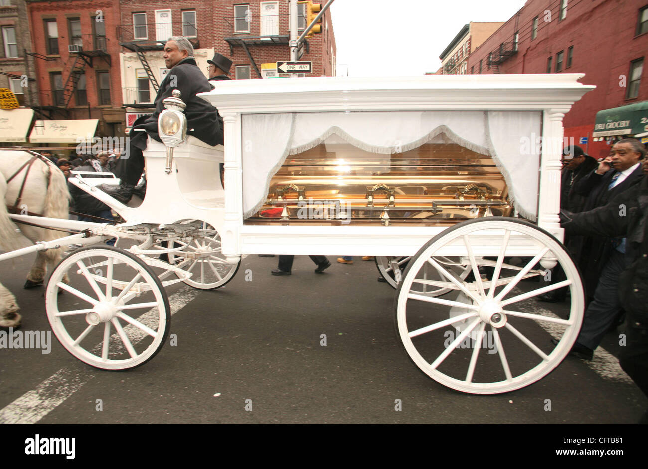 Dec 28, 2006; New York, NY, USA; A view of the Horse-Drawn Carriage ...