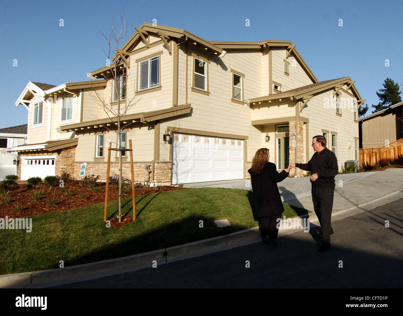 Terry Whittaker hands off keys to his assistant Lynnette Ginesta in ...