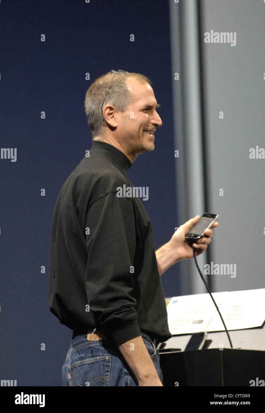 Steve jobs introduces the iphone hi-res stock photography and images ...