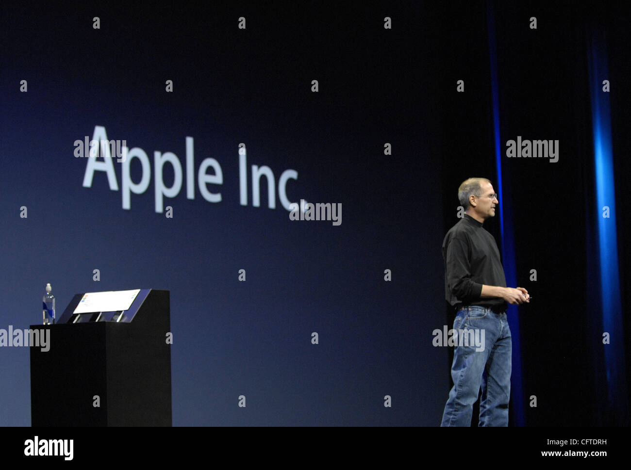 Apple computer inc chief executive hi-res stock photography and images ...