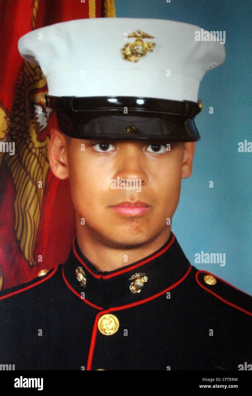 Jan 10, 2007 - Florence, Kentucky, USA - JONATHAN PIOL, a U.S. Marine ...