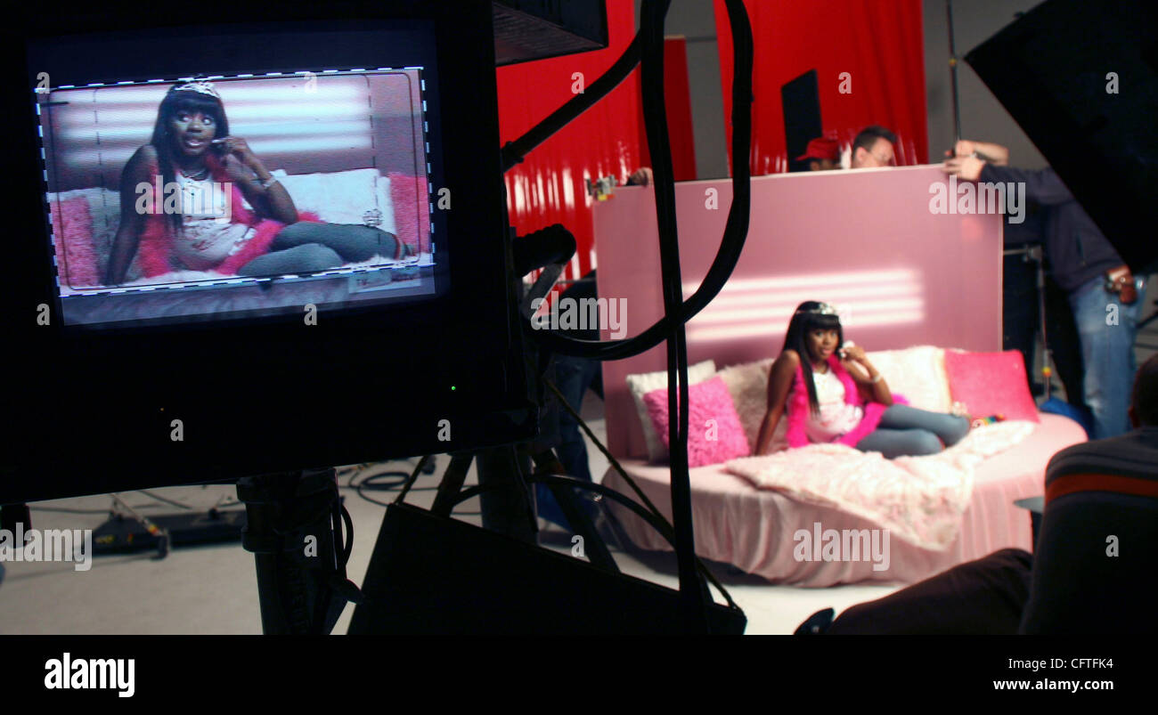 Final video production hi-res stock photography and images - Alamy