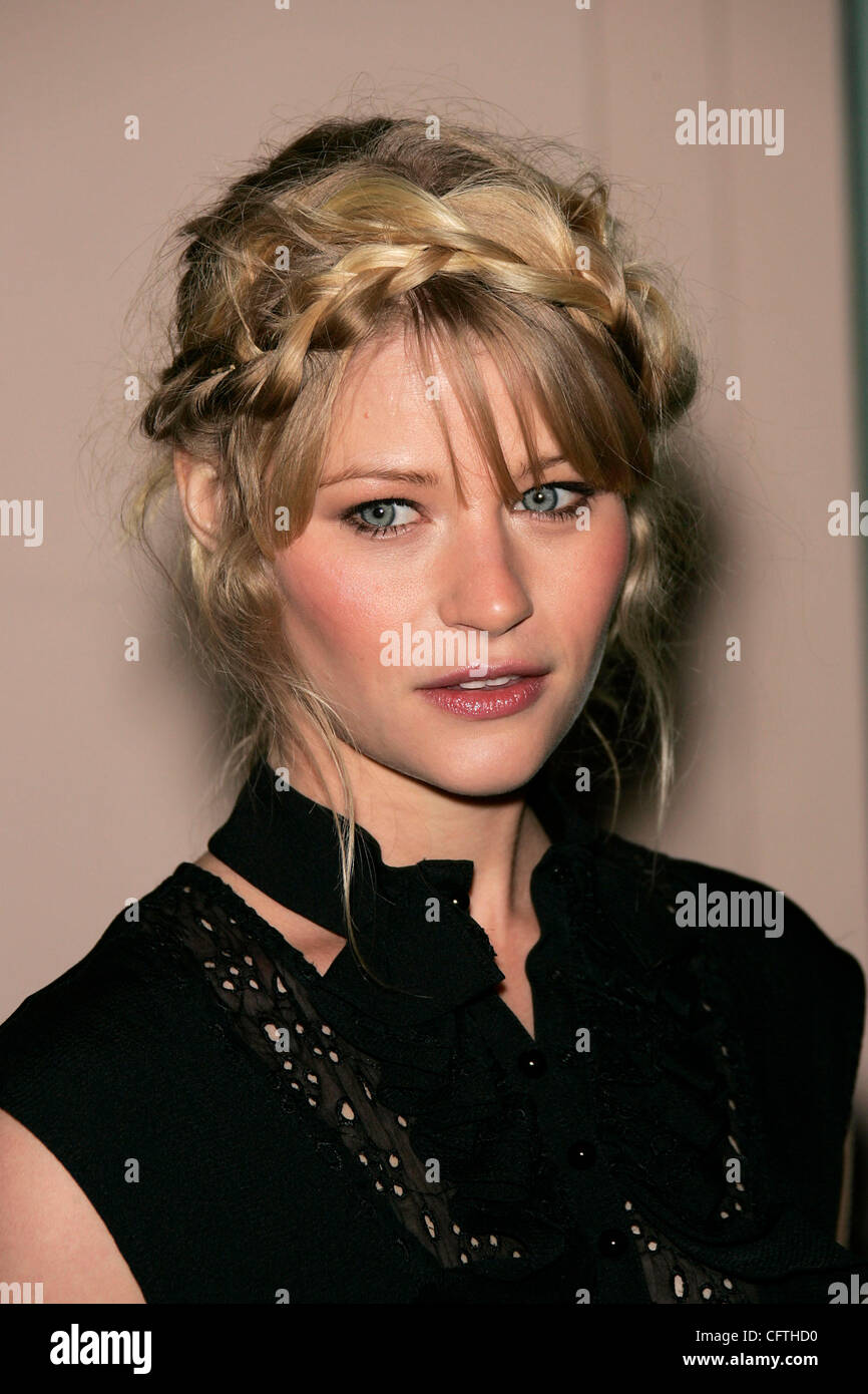 Jan 13, 2007; North Hollywood, California, USA; Actress EMILIE DE RAVEN ...