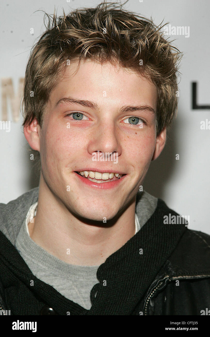 Hunter Parrish Dark Hair