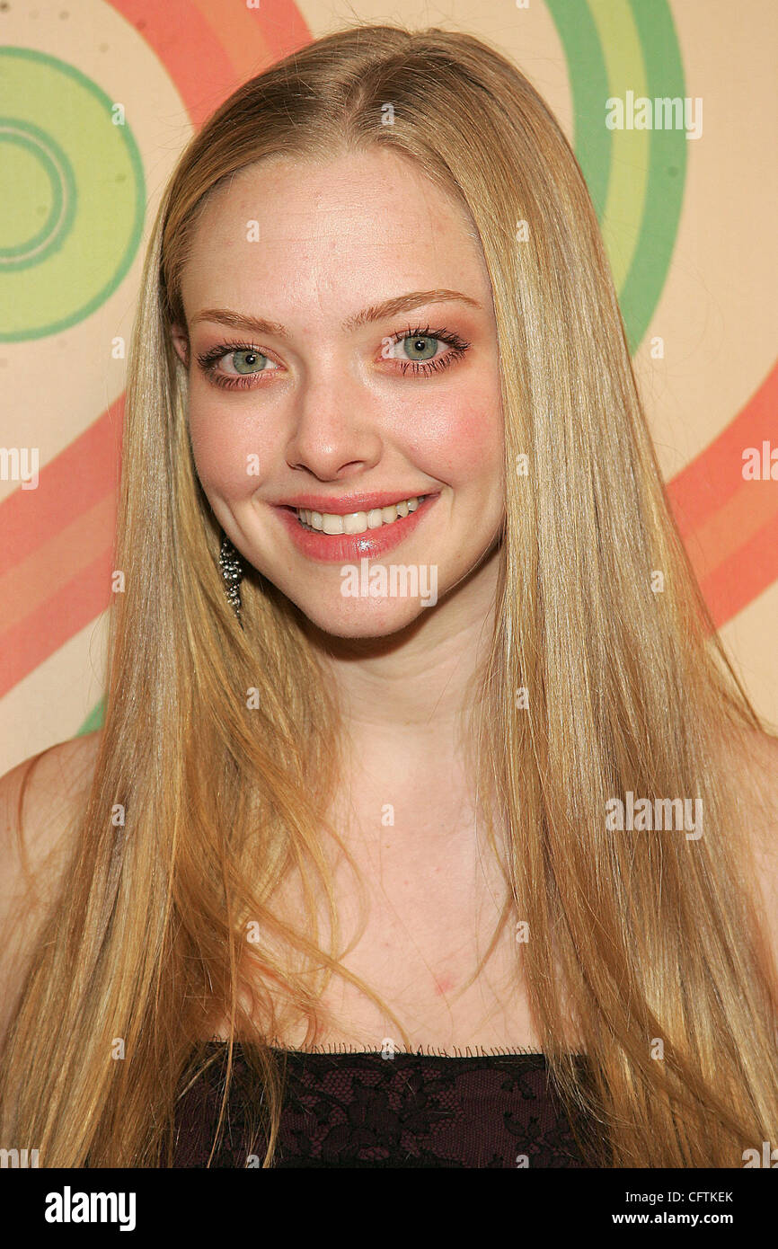© 2006 Jerome Ware/Zuma Press Actress AMANDA SEYFRIED during arrivals ...