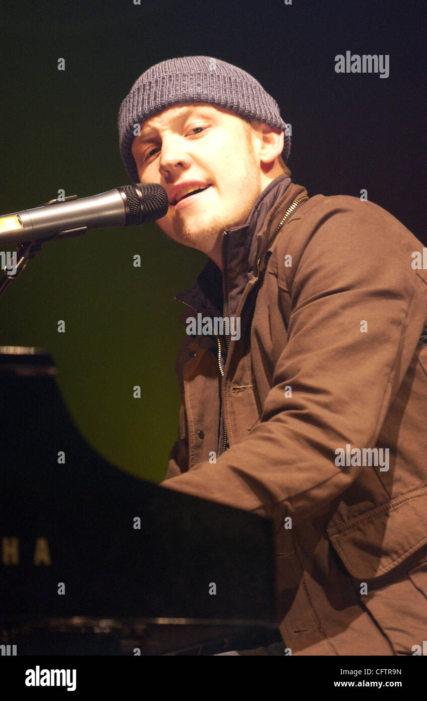 Jan. 21, 2007; Raleigh, NC USA; Singer/Pianoist ISAAC SLADE of the band ...