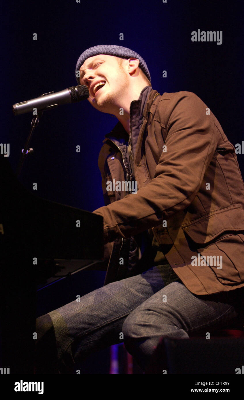 Jan. 21, 2007; Raleigh, NC USA; Singer/Pianoist ISAAC SLADE of the band ...