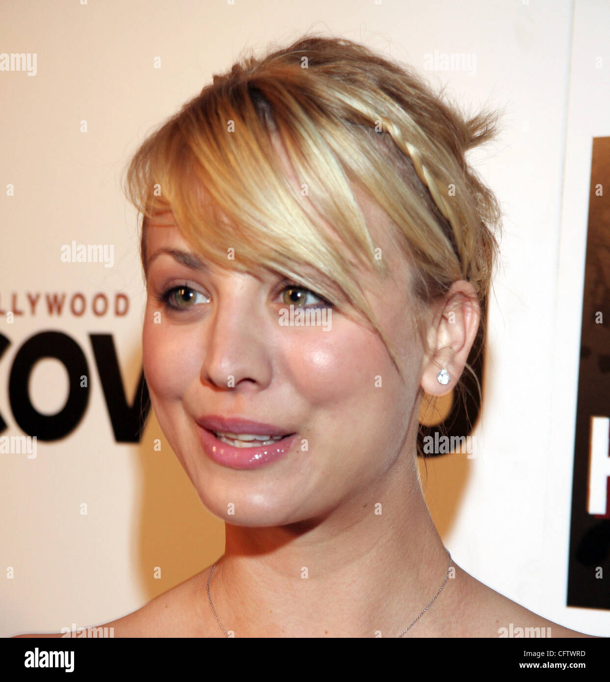 Kaley Cuoco Headshot High Resolution Stock Photography and Images - Alamy