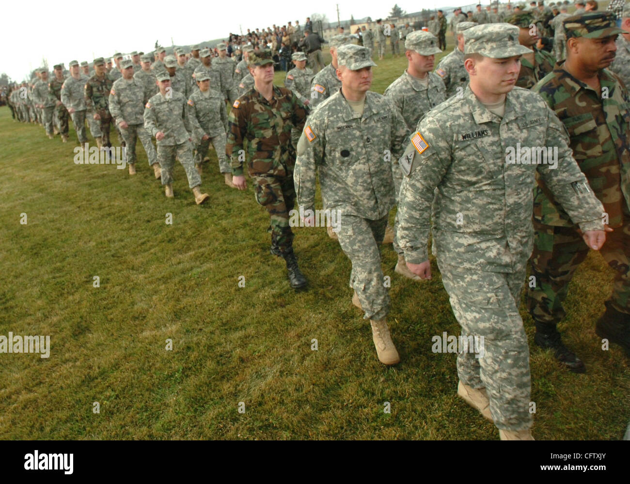 Soldiers with the 104th Division Timberwolves - Nightfighters march off ...