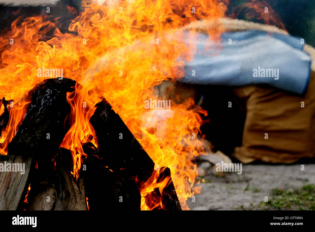 012707 met sweatlodge 06 Staff Photo by Gary Coronado/The Palm Beach ...