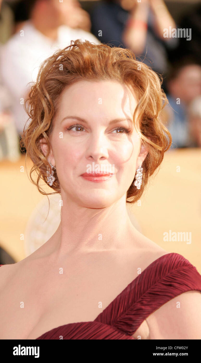 Jan 28, 2007; Los Angeles, CA, USA; SAG Awards 2007: ELIZABETH PERKINS ...