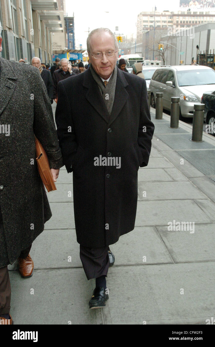 Jeffrey Feldman exits Brooklyn State Supreme Court after testifying in ...