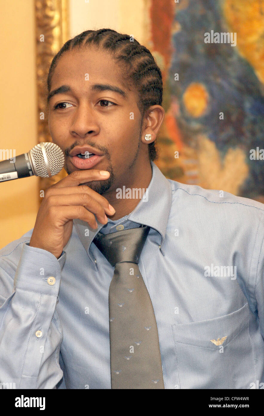 Feb 06, 2007 - Beverly Hills, CA, USA - Recording artist OMARION ...