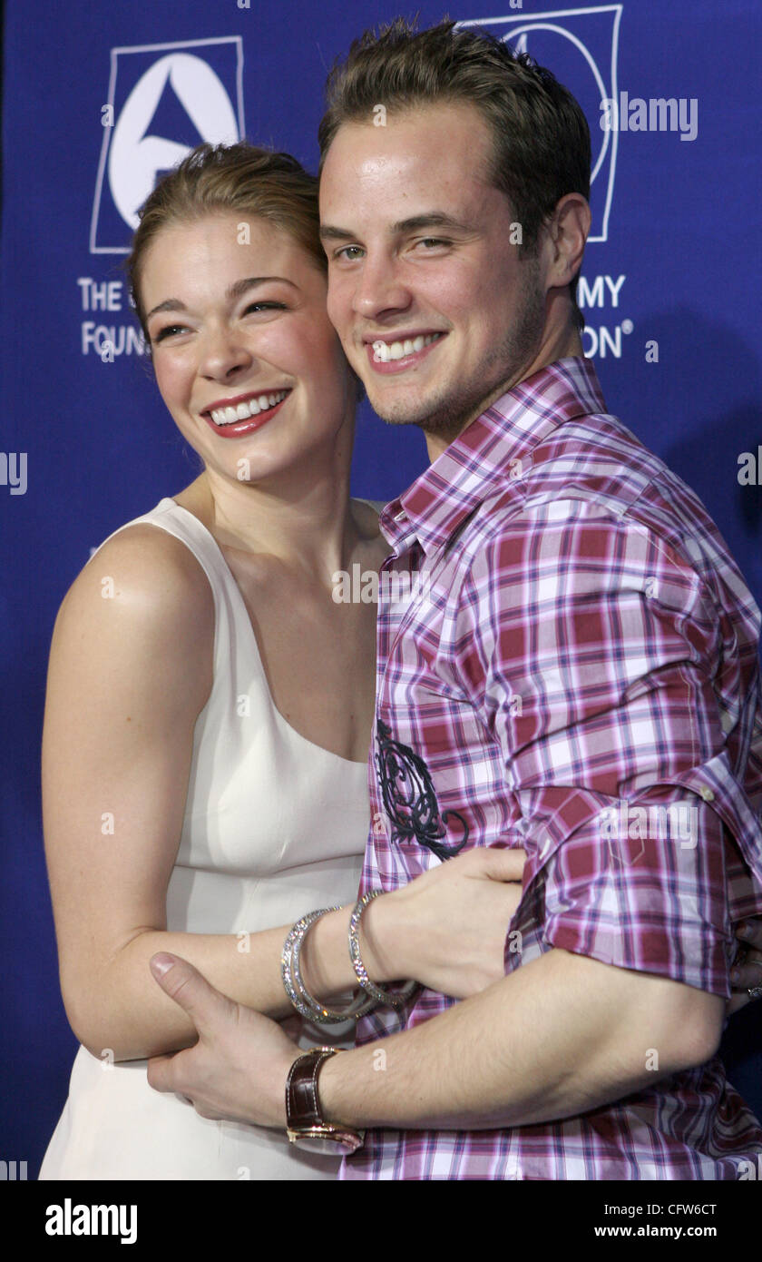Feb 08, 2007 - Los Angeles, CA, USA - Singer LEANN RIMES and her ...
