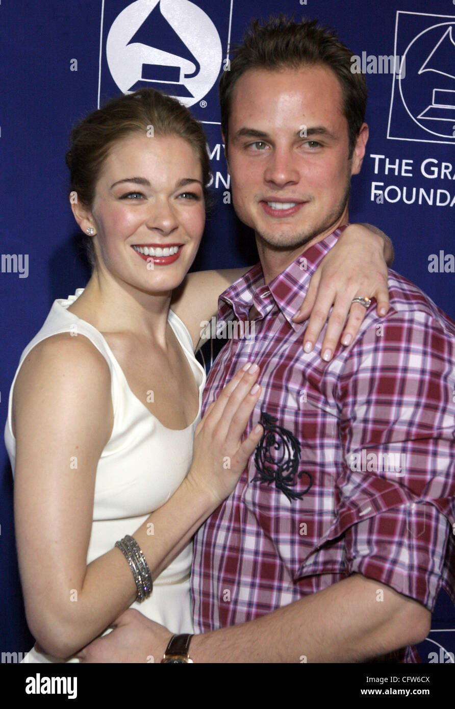 Feb 08, 2007 - Los Angeles, CA, USA - Singer LEANN RIMES and her ...