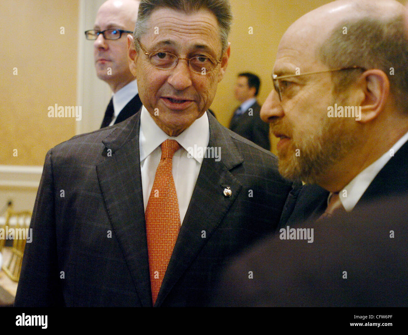 NY State Assembly Speaker Sheldon Silver addresses the Downtown Lower ...