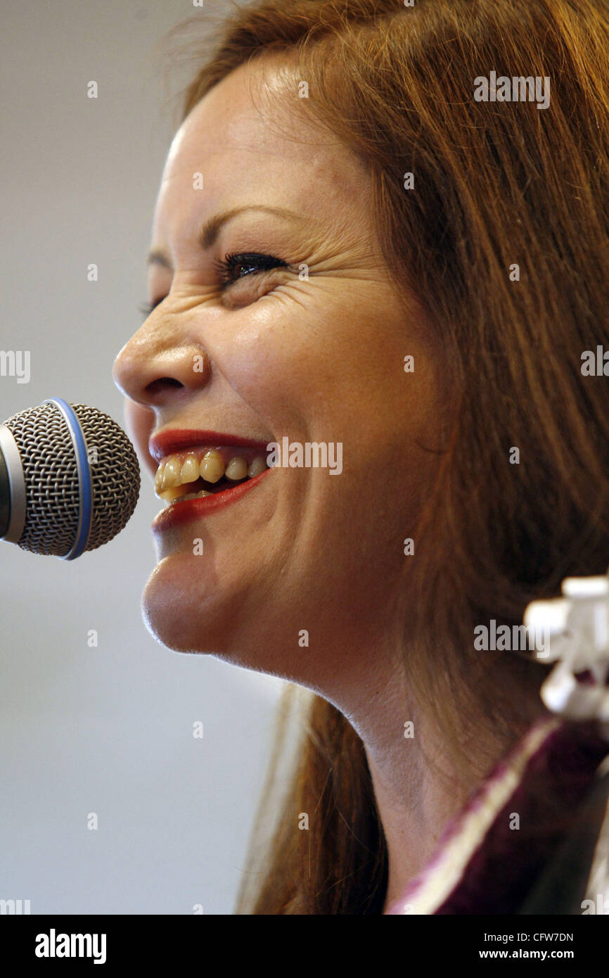 Feb 10, 2007 - Los Angeles, CA, USA - Singer/songwriter AMY HANAIALI'I ...