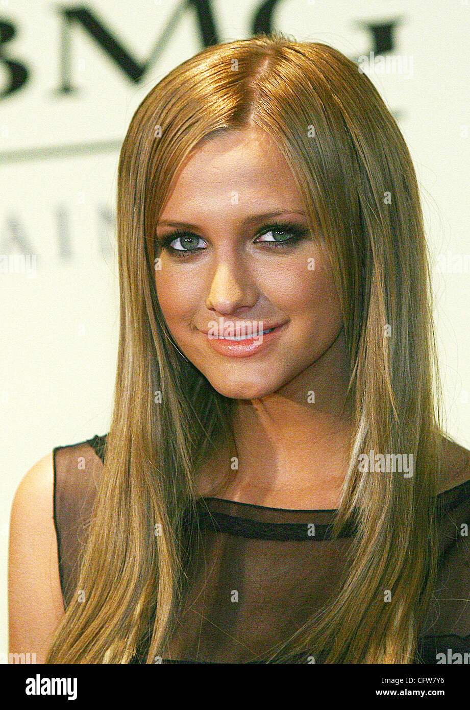 Feb 11, 2007; Beverly Hills, CA, USA; Singer ASHLEE SIMPSON during ...