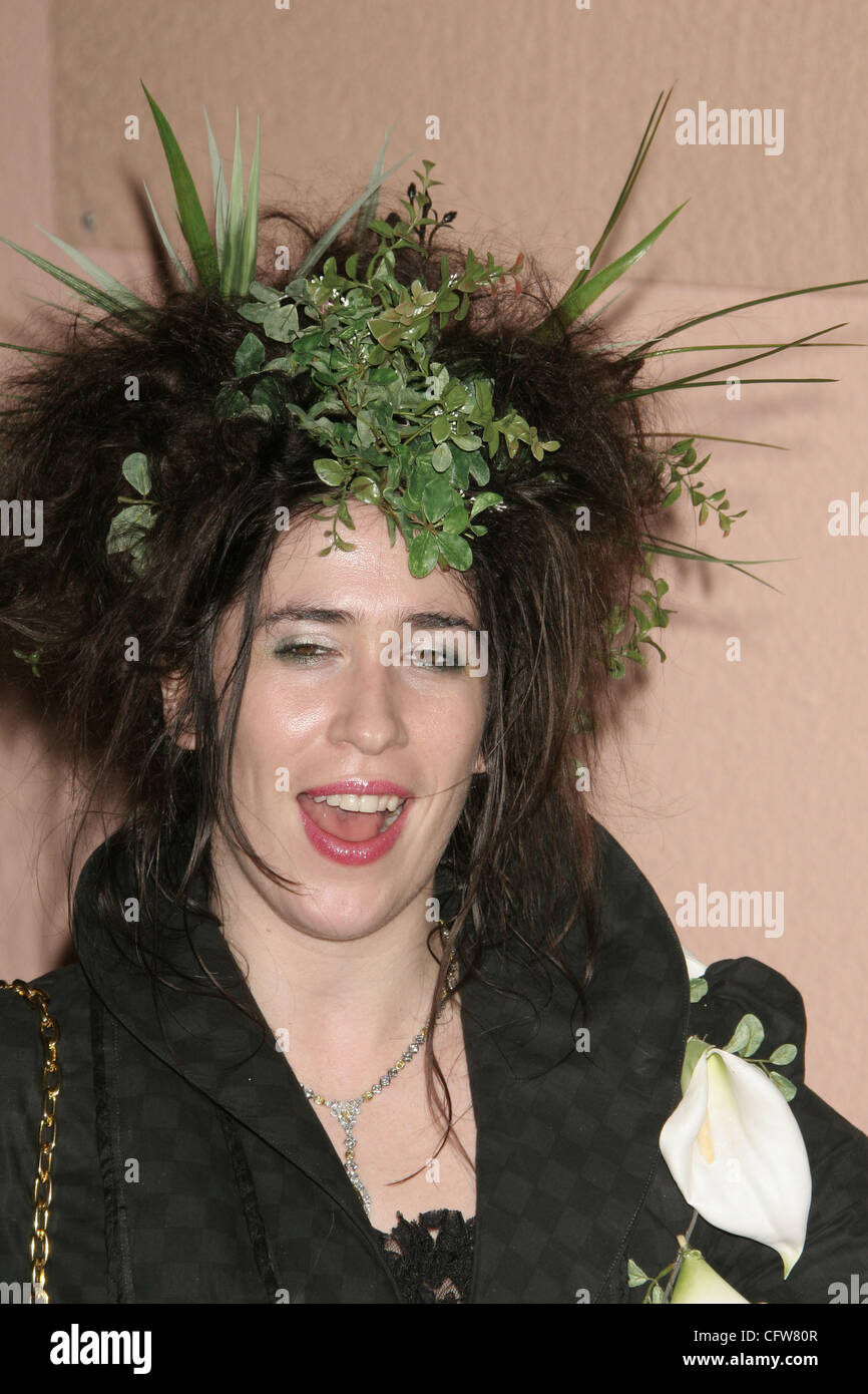 Imogen heap singer hi-res stock photography and images - Alamy