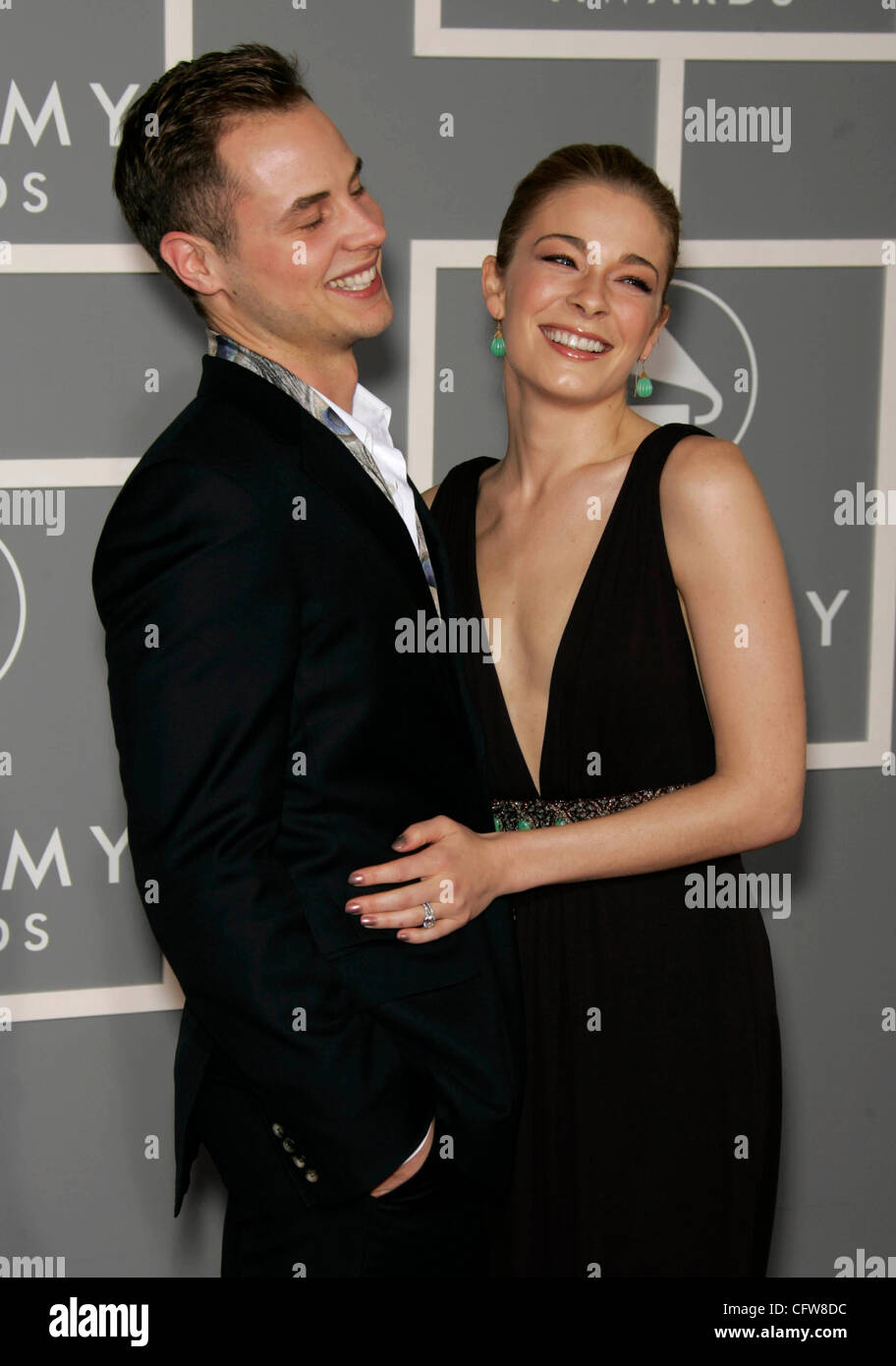 Feb 11, 2007; Los Angeles, CA, USA; GRAMMYS 2007: LEANN RIMES and DEAN SHEREMET arriving at the ...