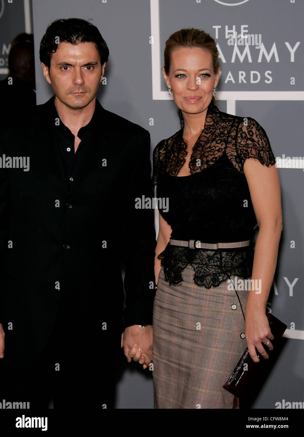 Feb 11, 2007; Los Angeles, CA, USA; GRAMMYS 2007: JERI RYAN arriving at ...