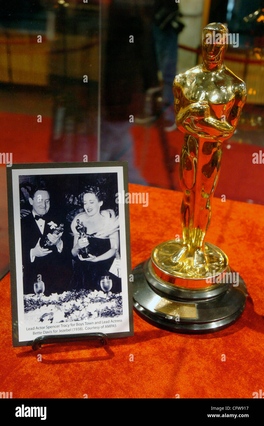 "Meet the Oscars, New York" display at the Times Square television ...