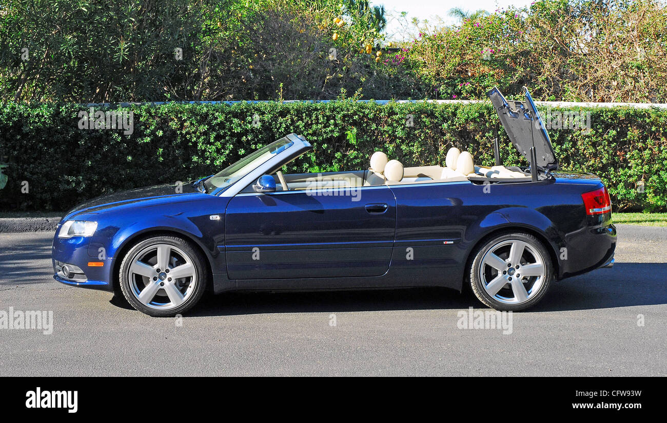 Audi a4 cabriolet hi-res stock photography and images - Alamy
