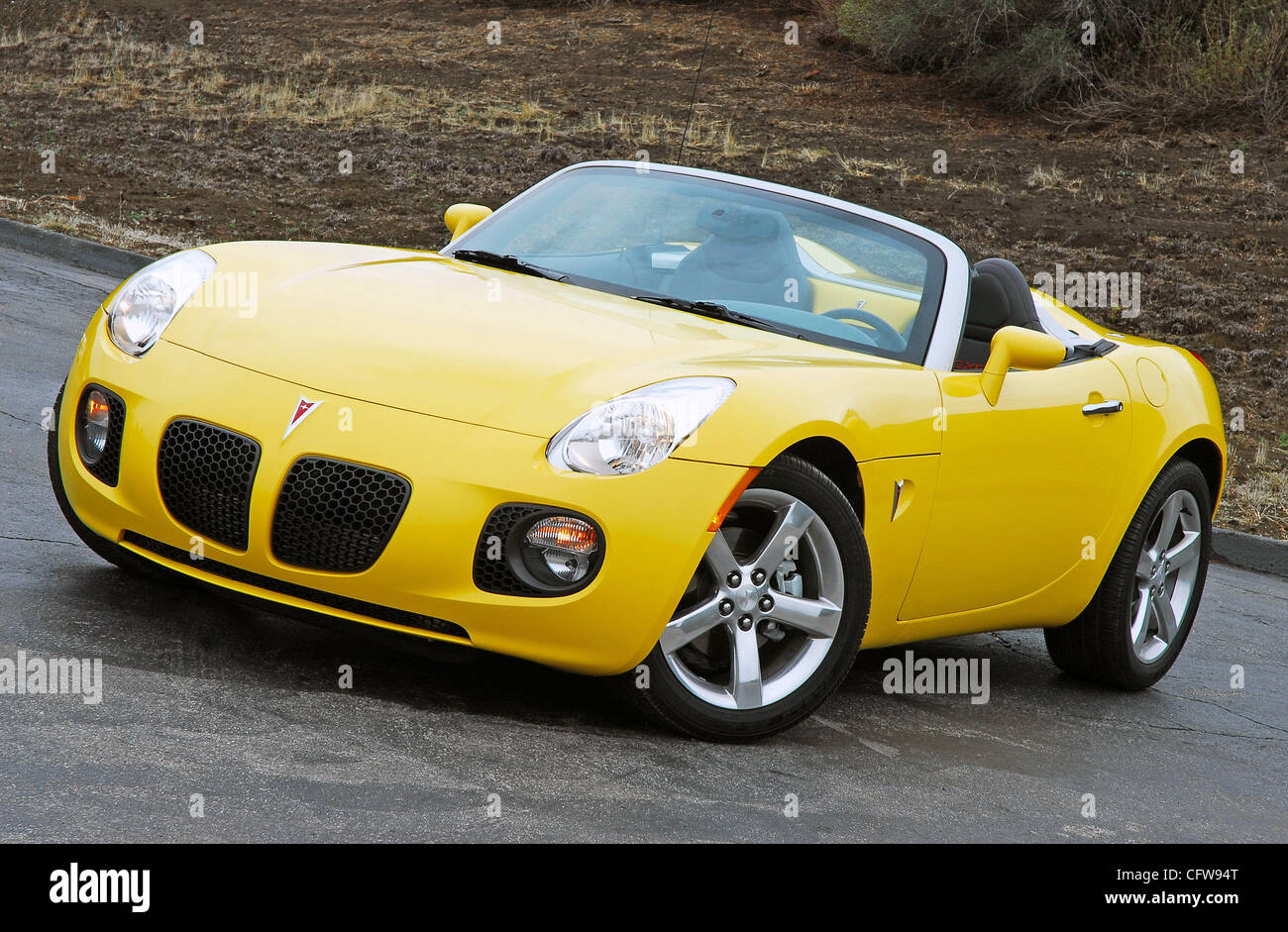 Pontiac solstice hi-res stock photography and images - Alamy