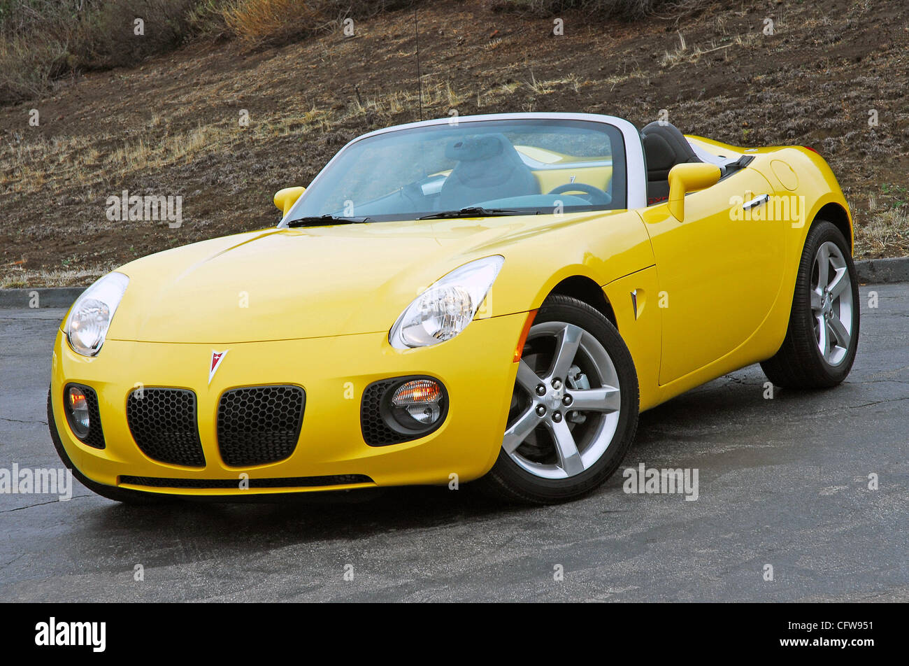 Right side beauty portrait down 2007 Pontiac Solstice GXP Stock Photo ...