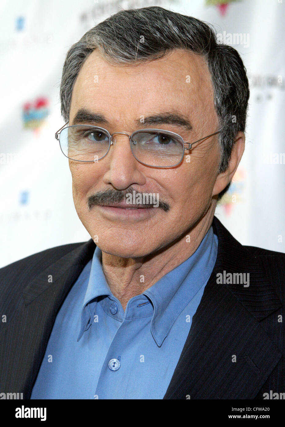 Feb 14, 2007 - Beverly Hills, CA, USA - Actor BURT REYNOLDS arrives at ...