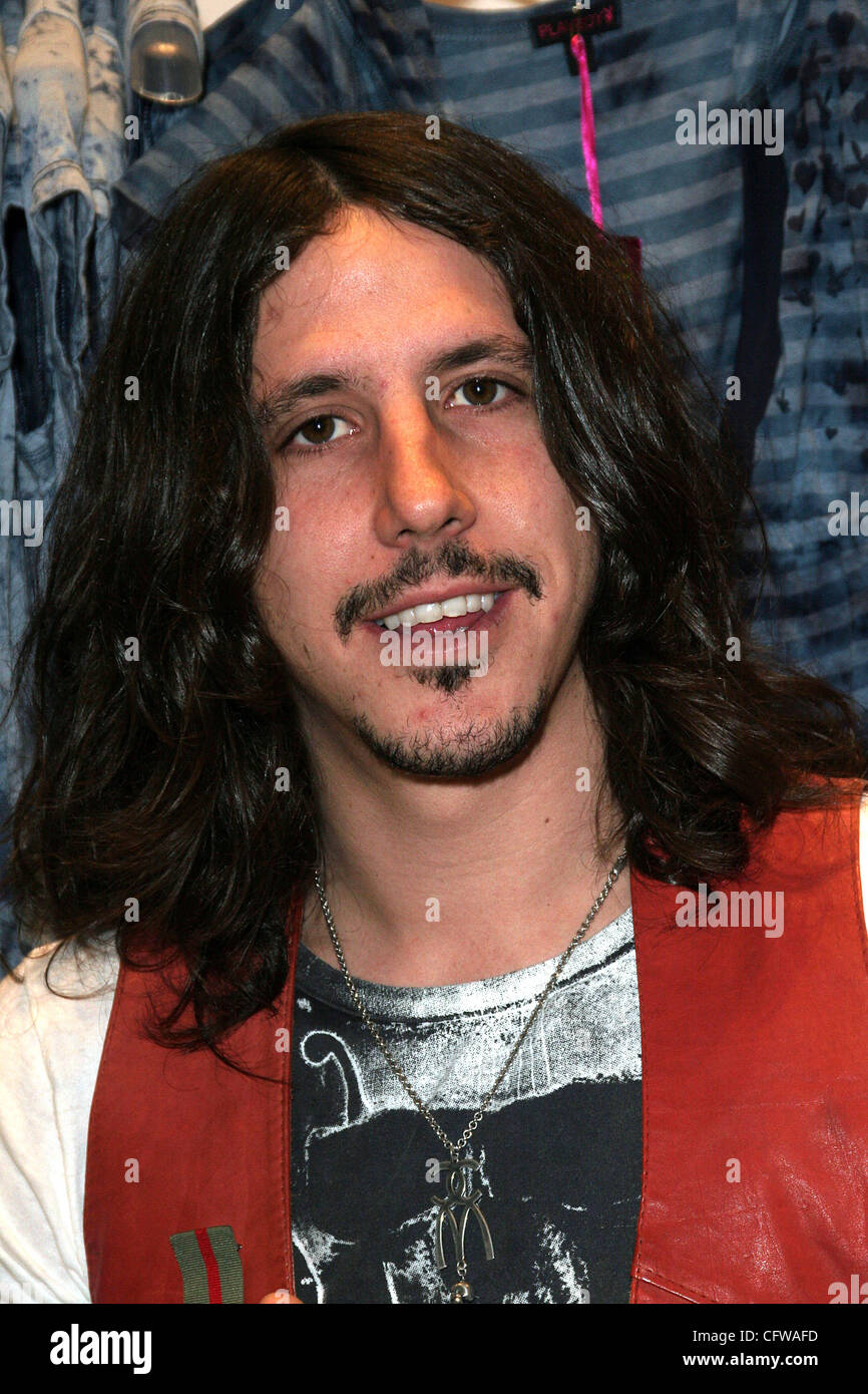 Whitestarr hi-res stock photography and images - Alamy