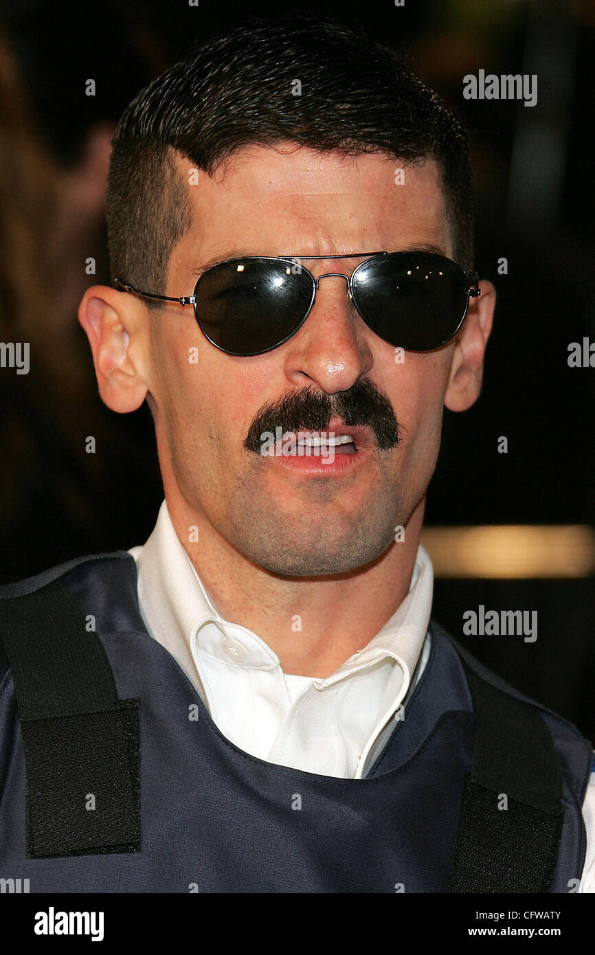 Robert Ben Garant Wife