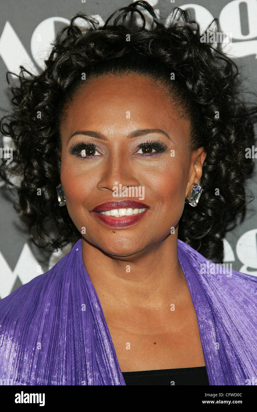 © 2007 Jerome Ware/Zuma Press Actress JENNIFER LEWIS during arrivals at ... © 2007 Jerome Ware/Zuma Press Actress JENNIFER LEWIS during arrivals at ...