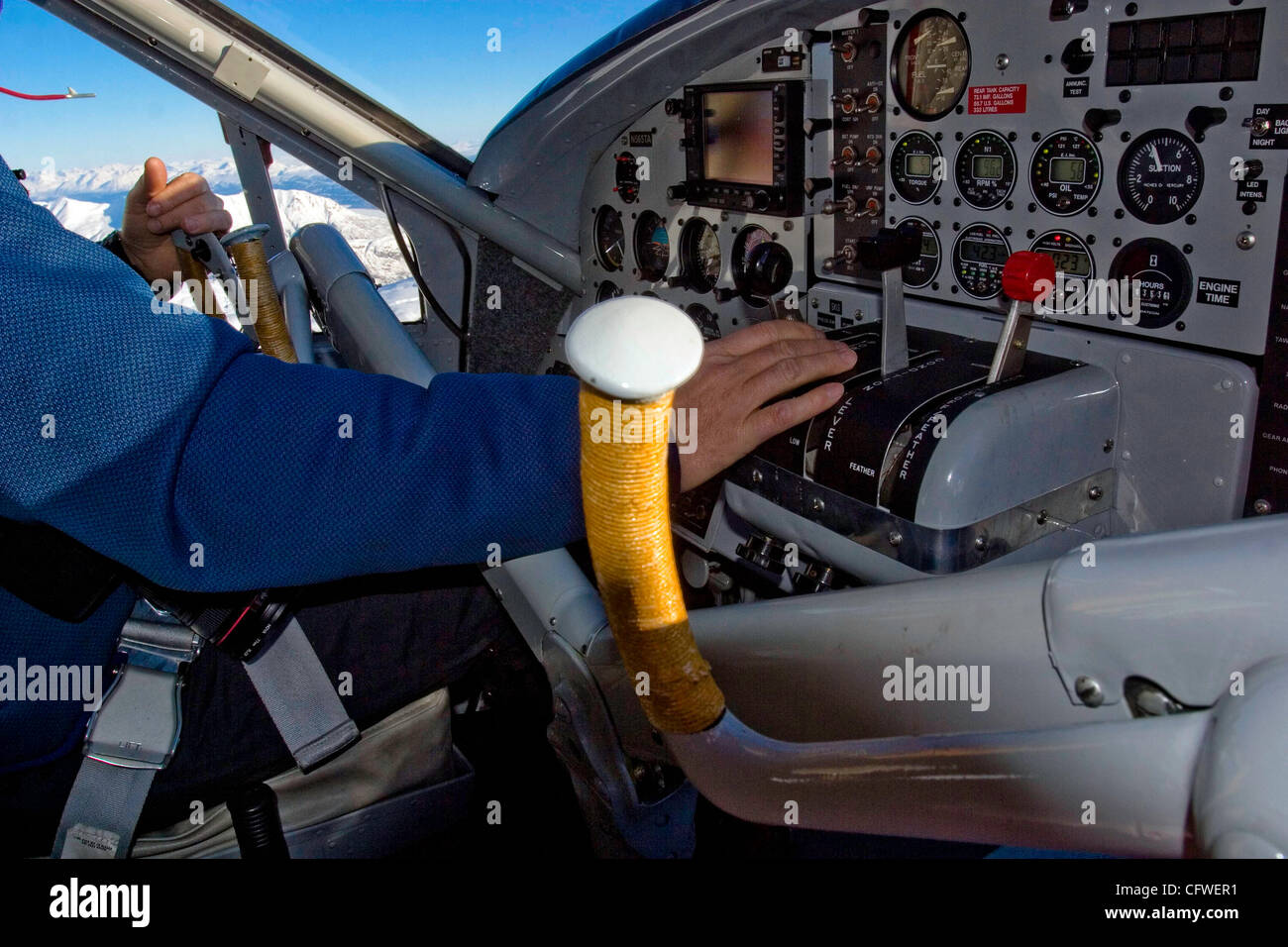 The cockpit of the Talkeetna Air Taxi Stock Photo - Alamy