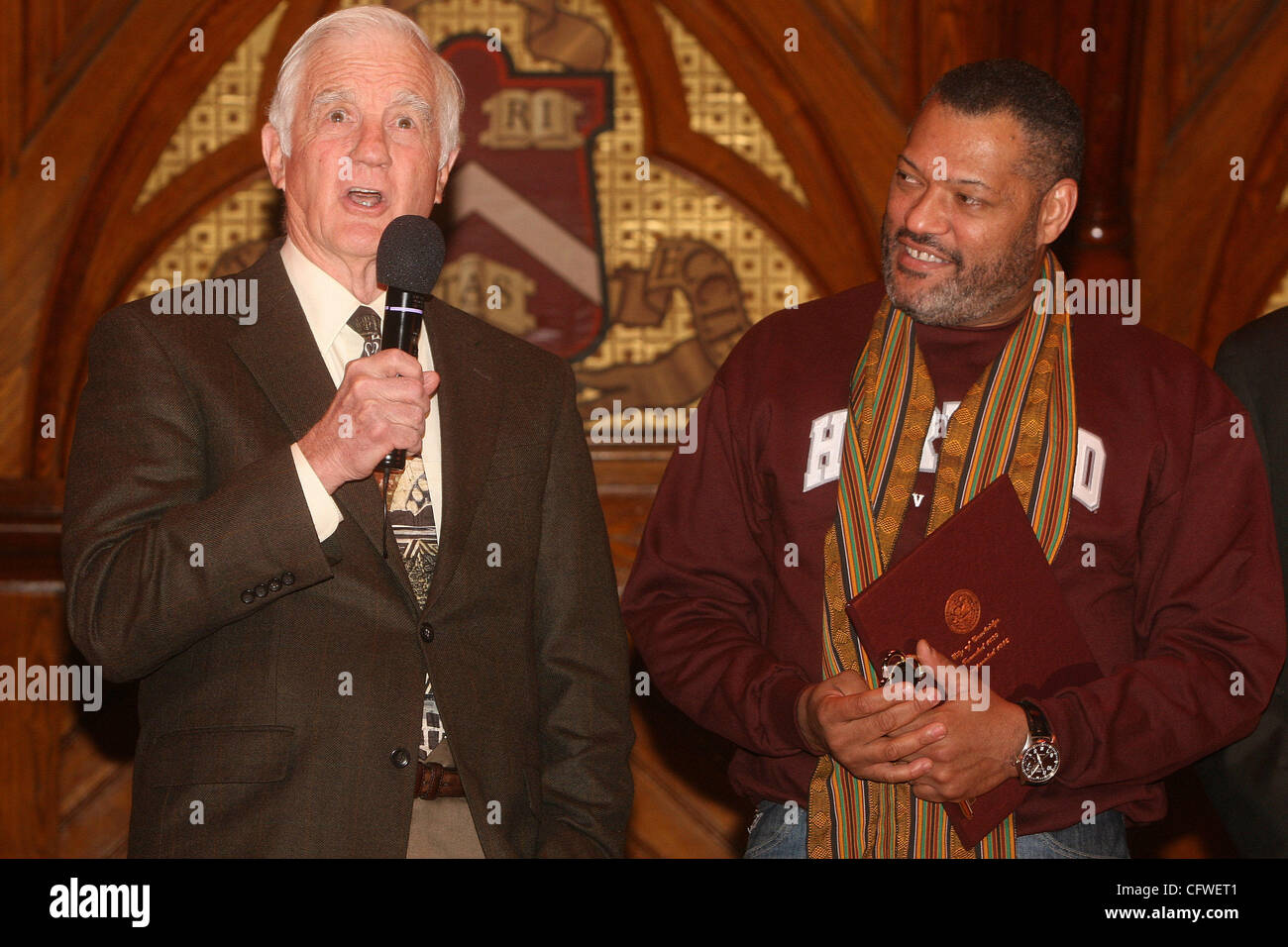 2/24/07 - CAMBRIDGE, MA Harvard University President Derek Bok gives ...